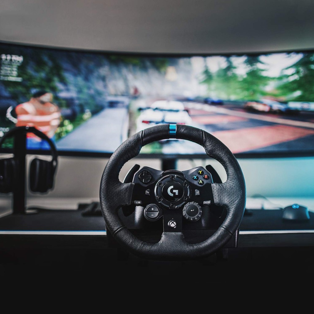 Logitech G923 Racing Wheel and Pedals for Xbox X|S, Xbox One and PC ...